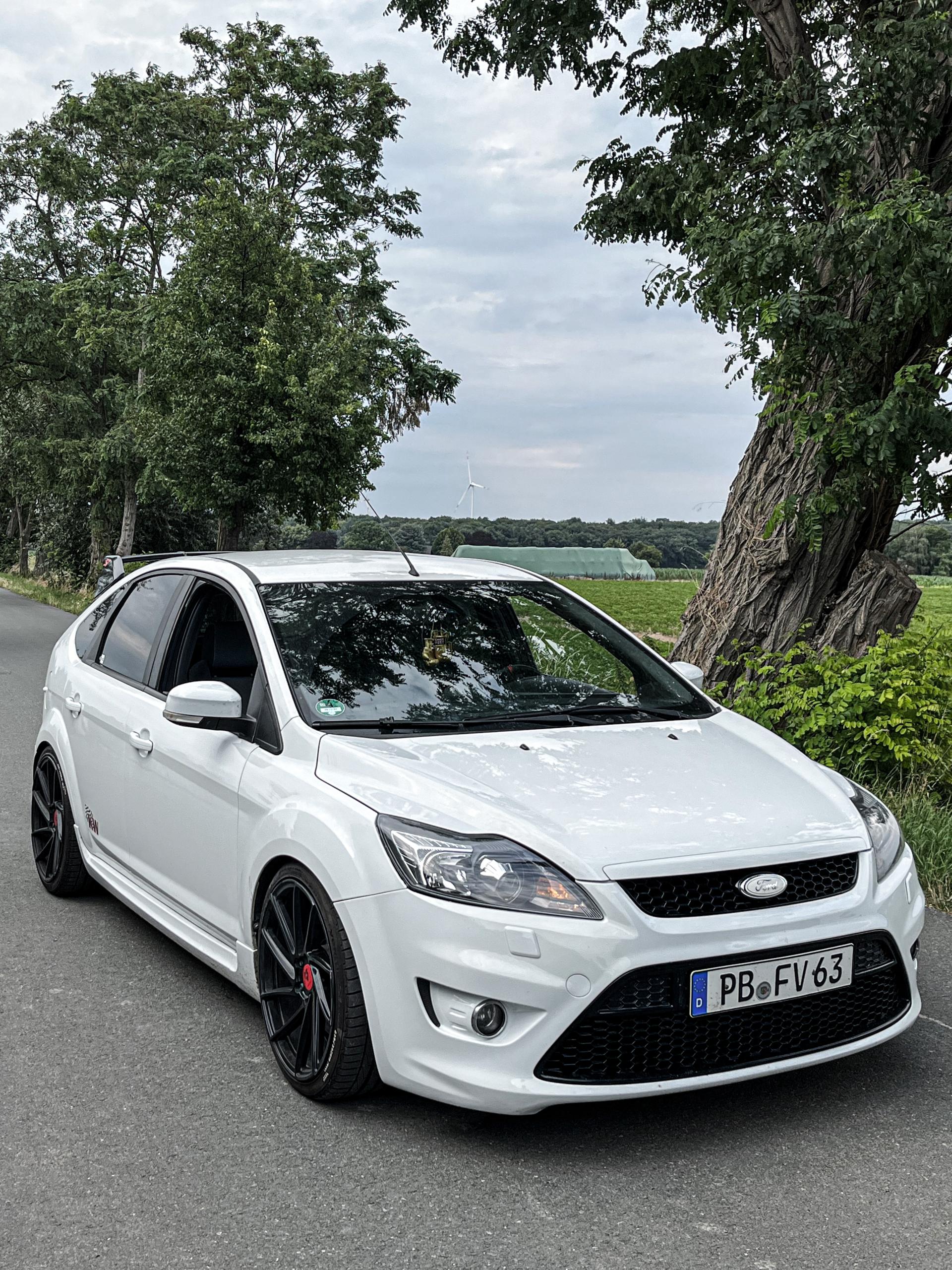 Ford Focus DA3, DB3 - Räder KV2 Schwarz glänzend - mbDESIGN Felgen & Räder